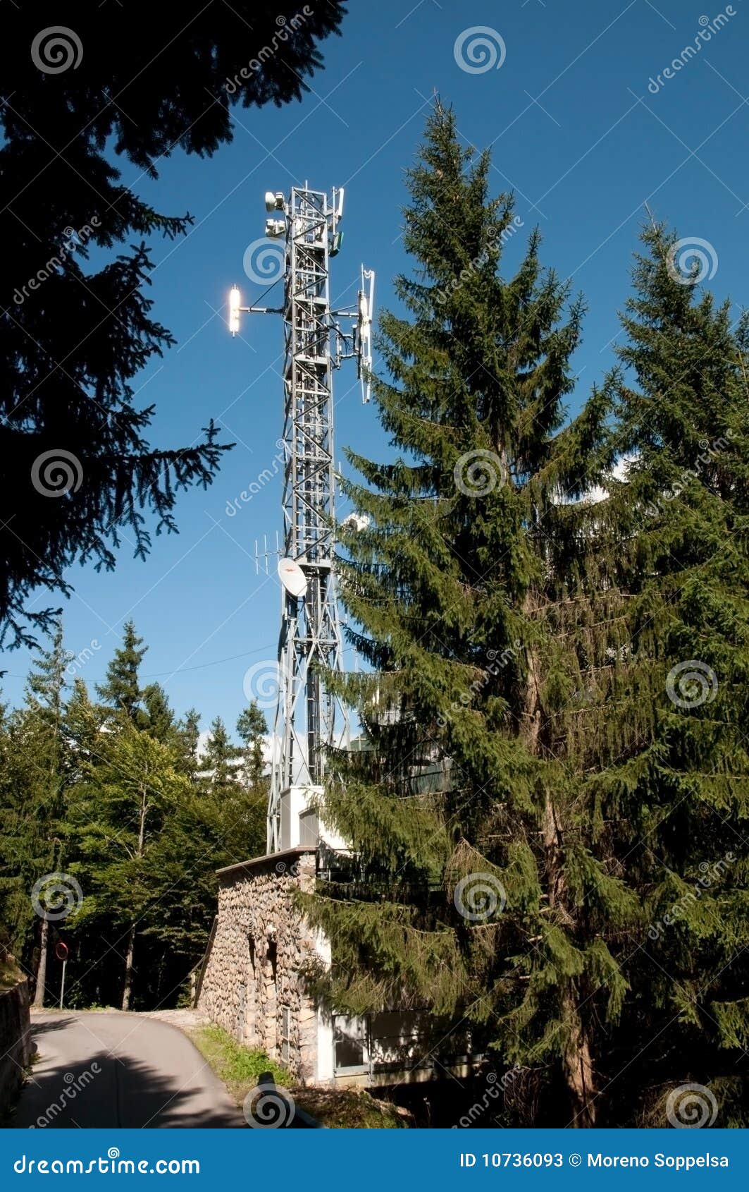 Communication Tower: Gsm, Umts, 3G and Radio Stock Image - Image of ...