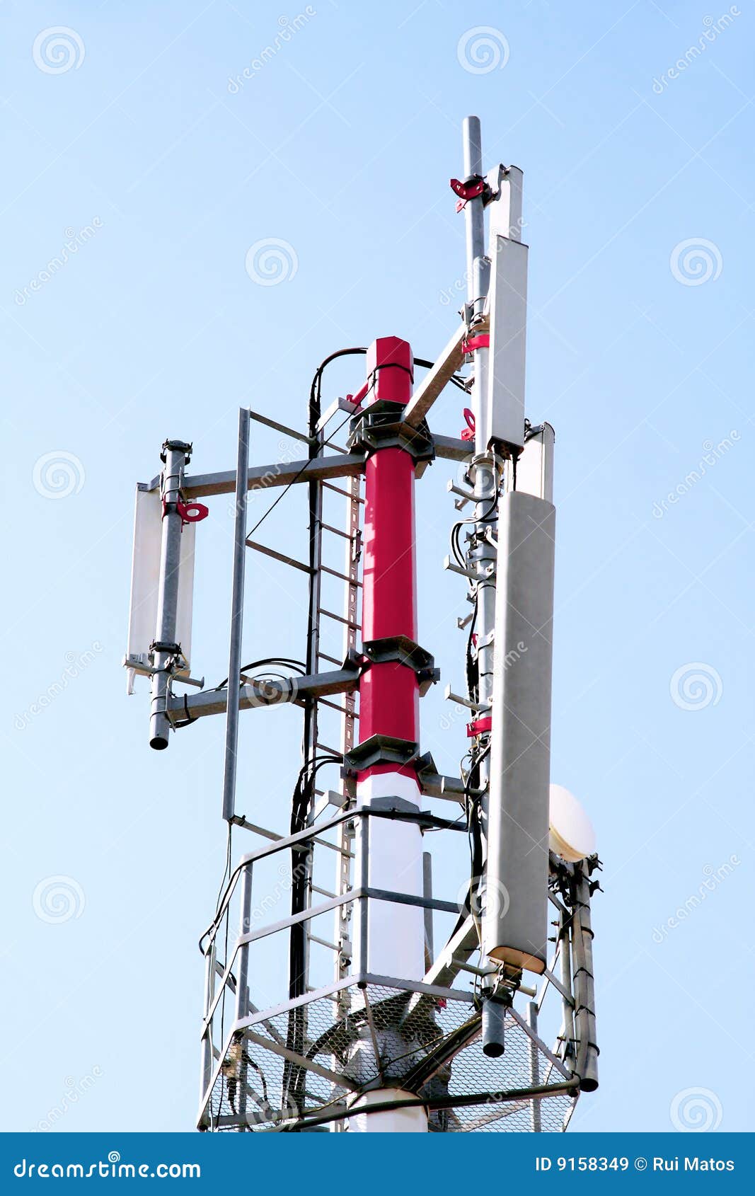 Communications antenna stock image. Image of broadcasting - 9158349