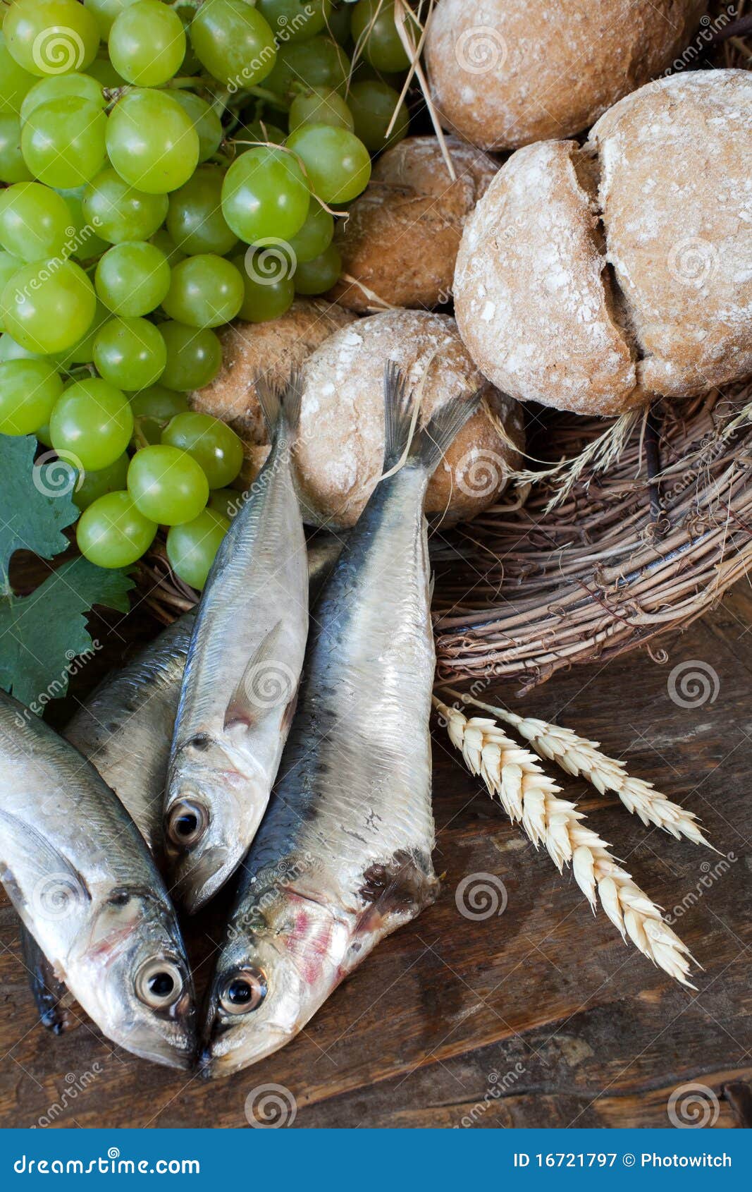 Communion Bread with Fish and Grapes Stock Image - Image of still ...