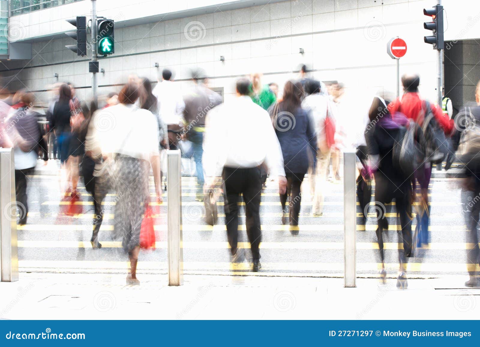 Commuters Crossing Busy Street Stock Image - Image of central, asia ...