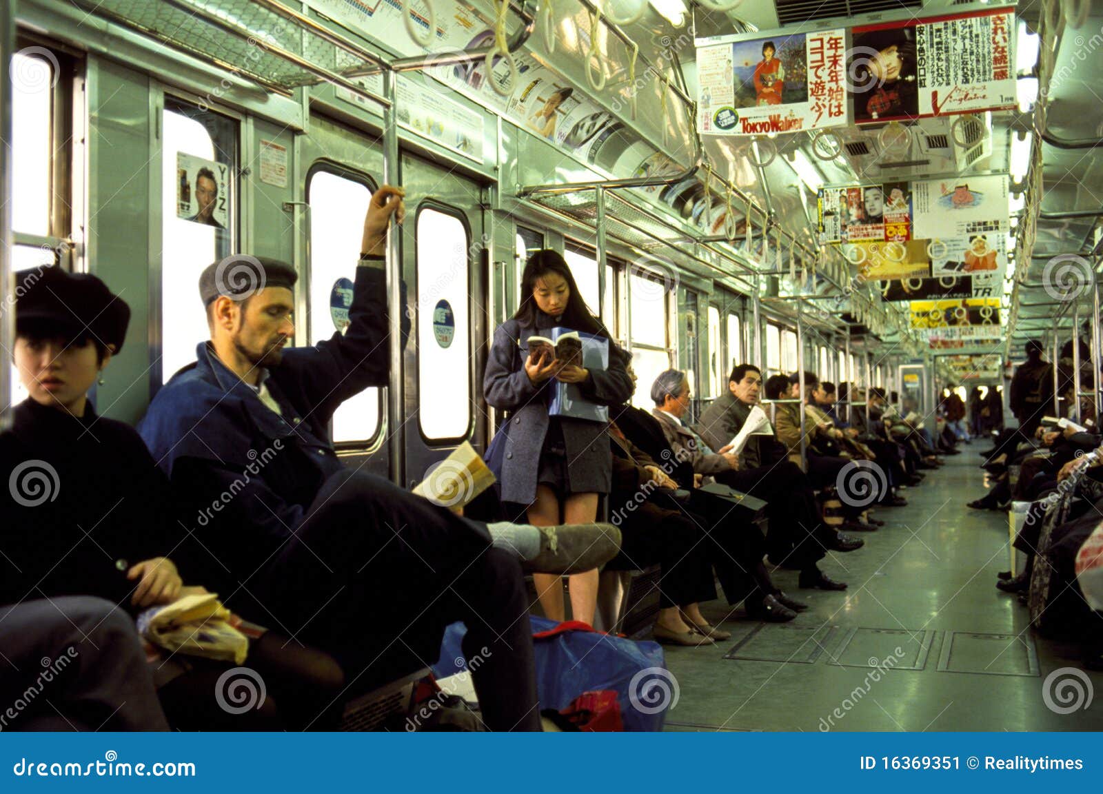Commuters on Subway in Tokyo Editorial Photo - Image of train, japanese ...