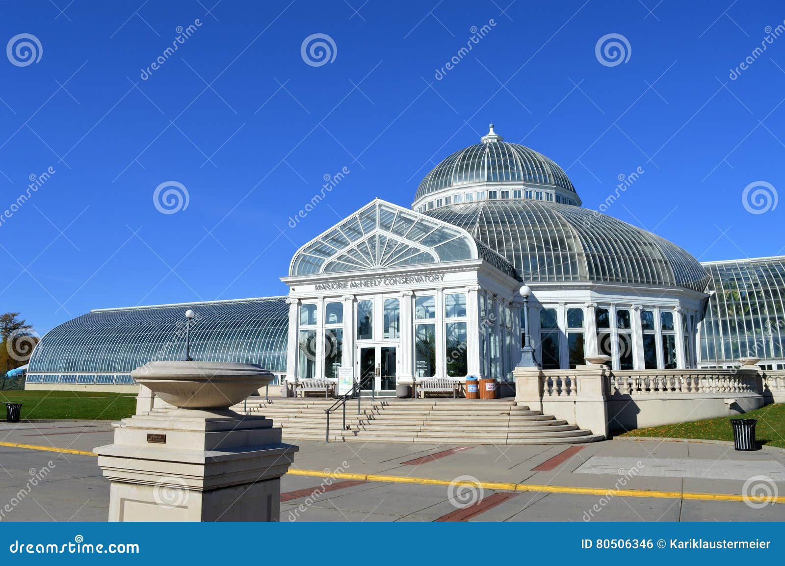 Como Conservatory during the Summer Editorial Photo - Image of colors ...