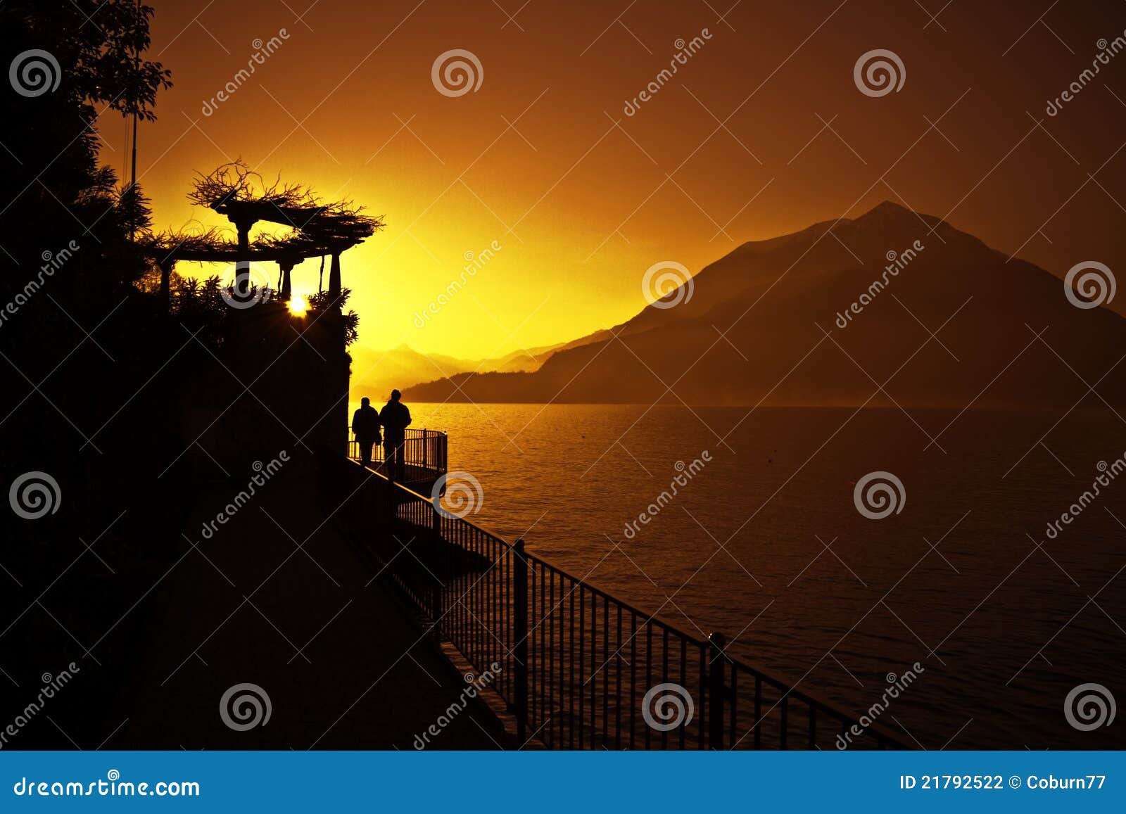 Como lake at sunset stock photo. Image of idyllic, boat - 21792522