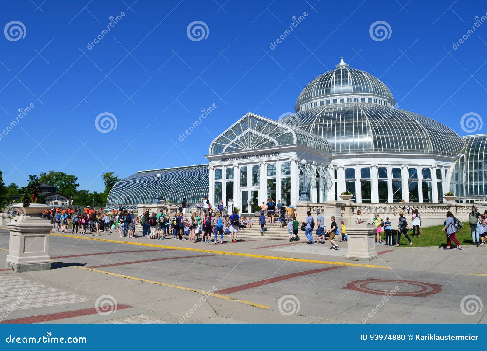 Como Zoo and Conservatory editorial image. Image of blooming - 93974880