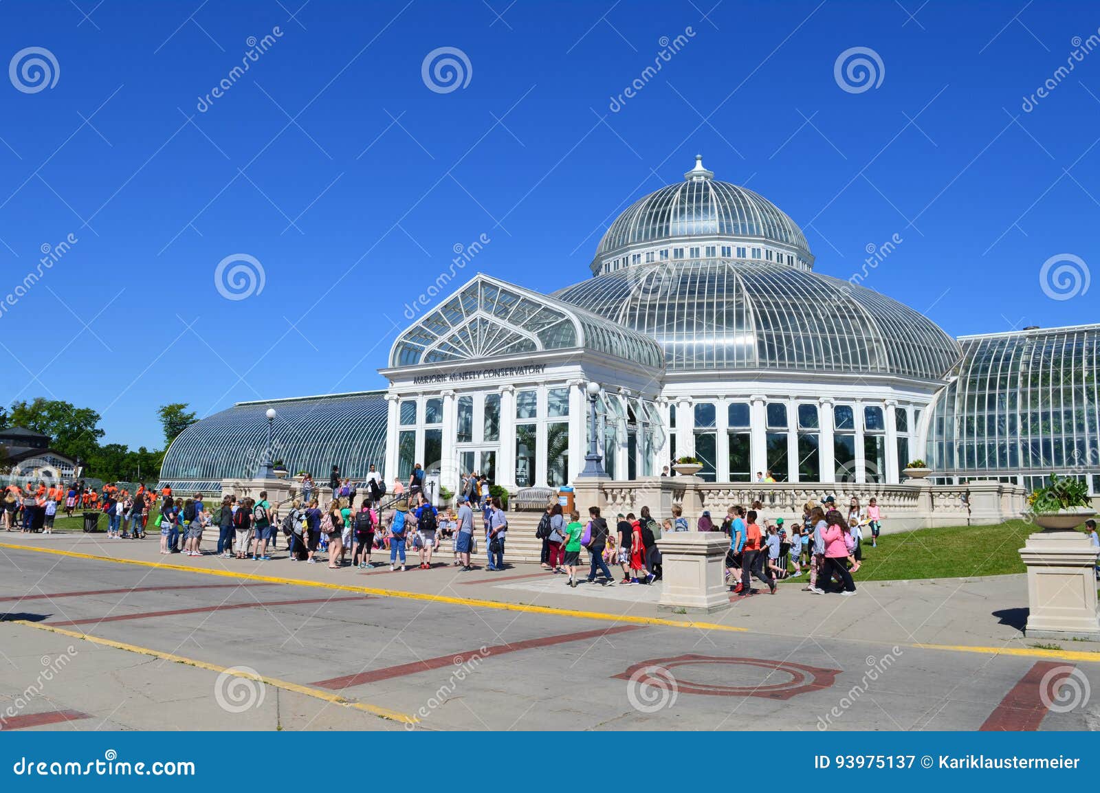 Como Zoo and Conservatory editorial photography. Image of blooming ...