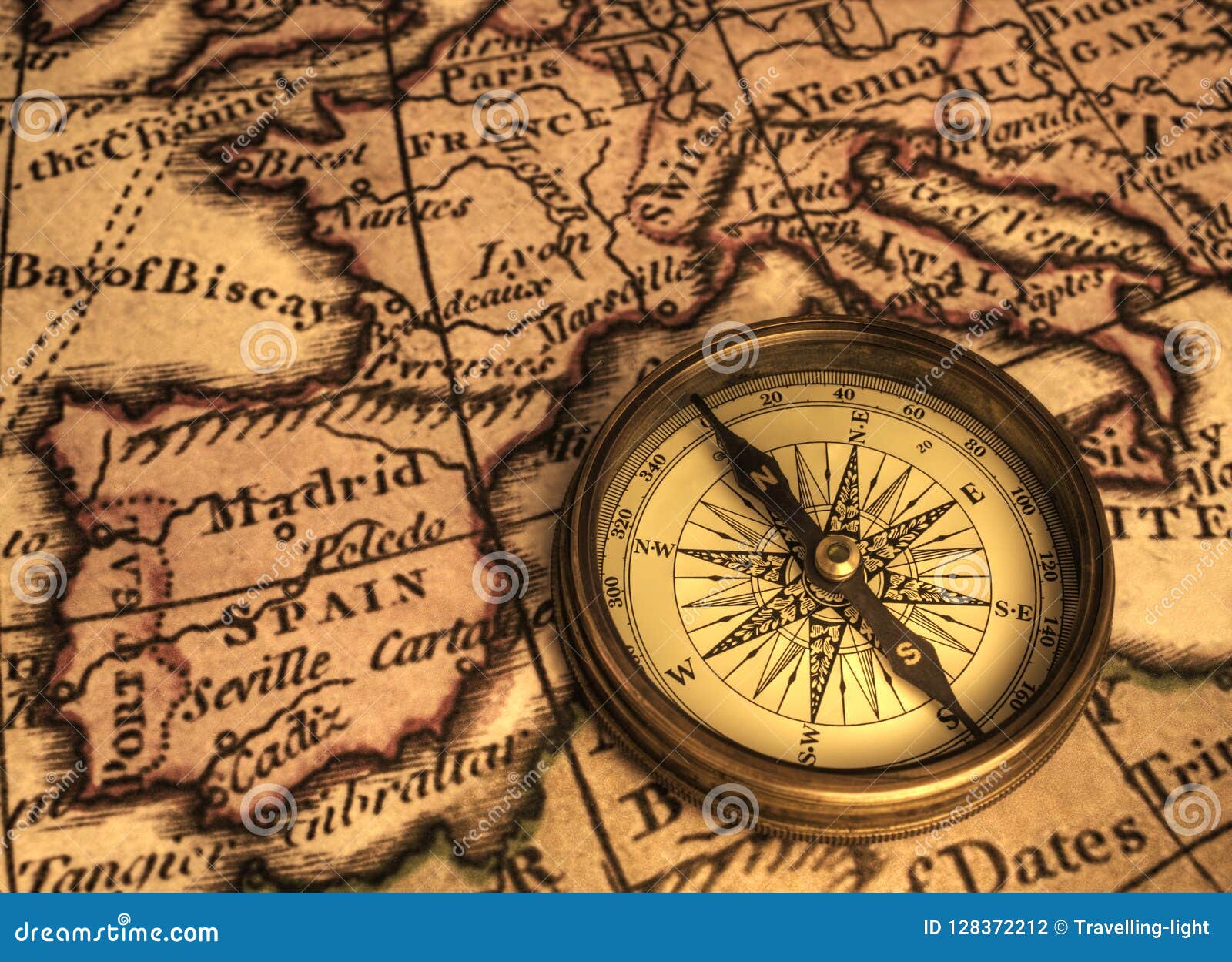Compás Y Mapa Antiguo De Soth Europa Del Oeste Foto de archivo - Imagen ...