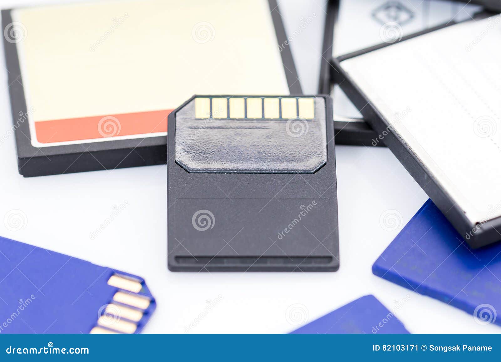 Compact flash memory cards stock image. Image of data - 82103171