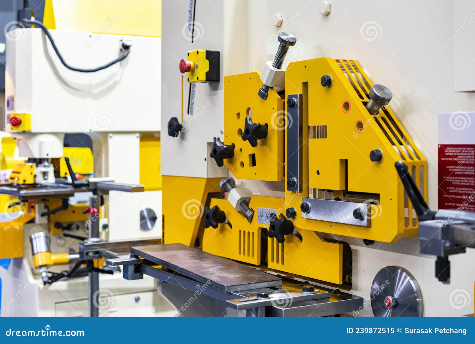 Compact Hydraulic Punch Shear Bender and Notching Machine for Cutting ...