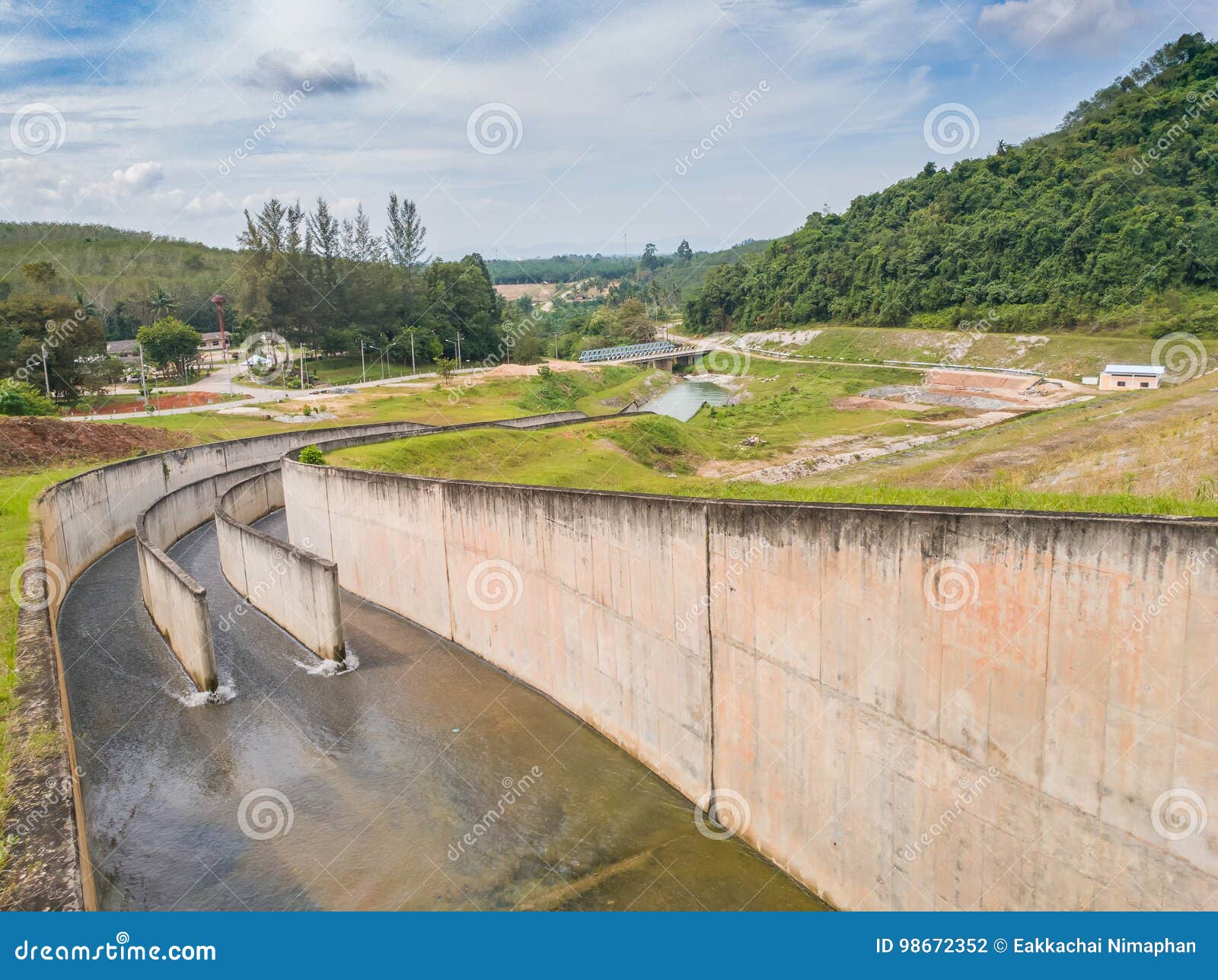 Compacted Concrete Dam in Thailand Stock Photo - Image of prakarnchon ...