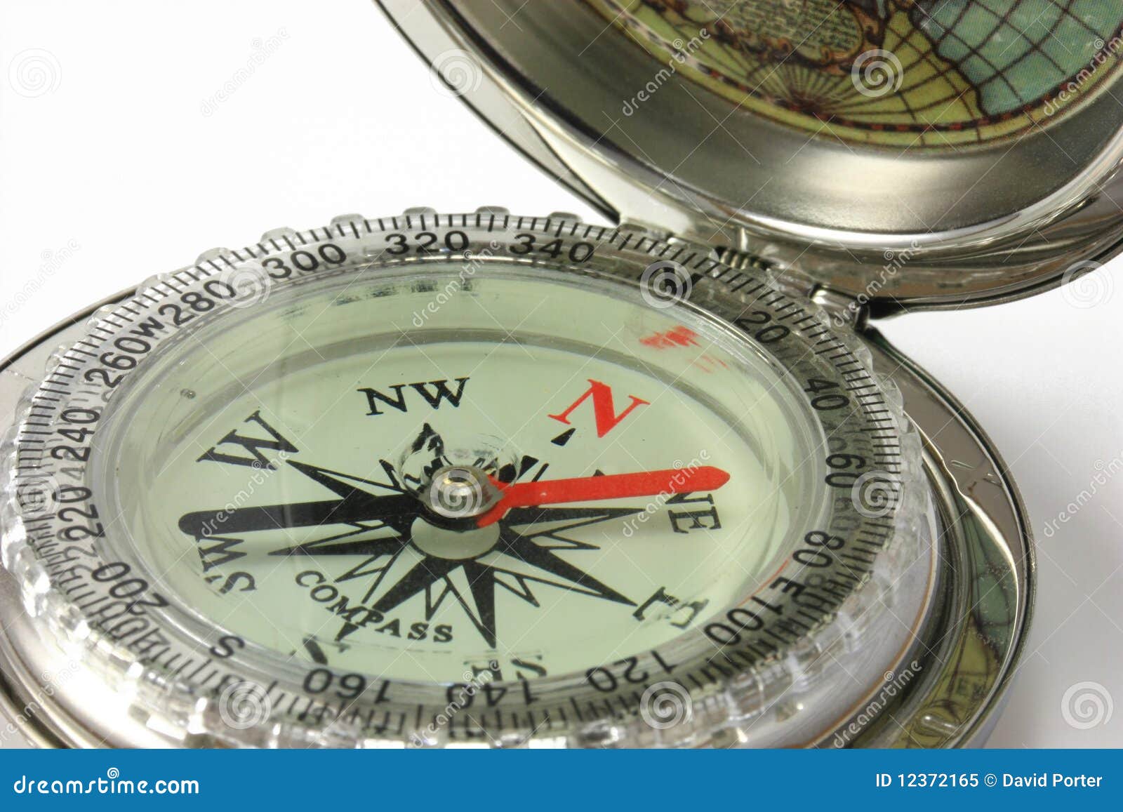 Compas Se Dirigeant Au Nord Image stock - Image du exploration, monde ...