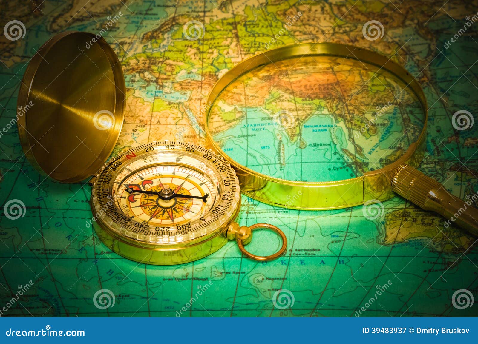 Compass and Magnifying Glass Stock Image - Image of north, earth: 39483937