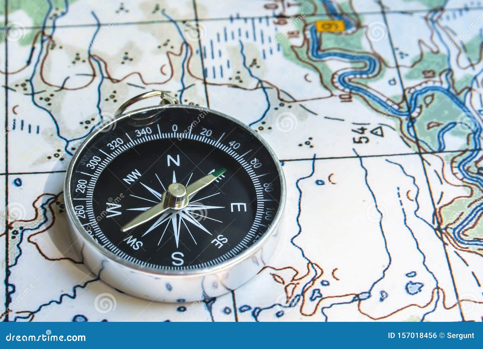 Compass y mapa foto de archivo. Imagen de nearsighted - 157018456