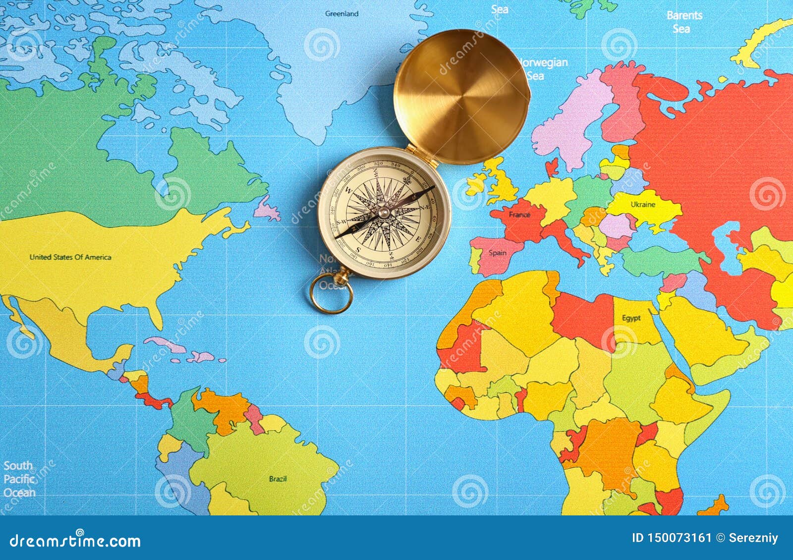 Compasso no mapa do mundo imagem de stock. Imagem de fundo - 150073161