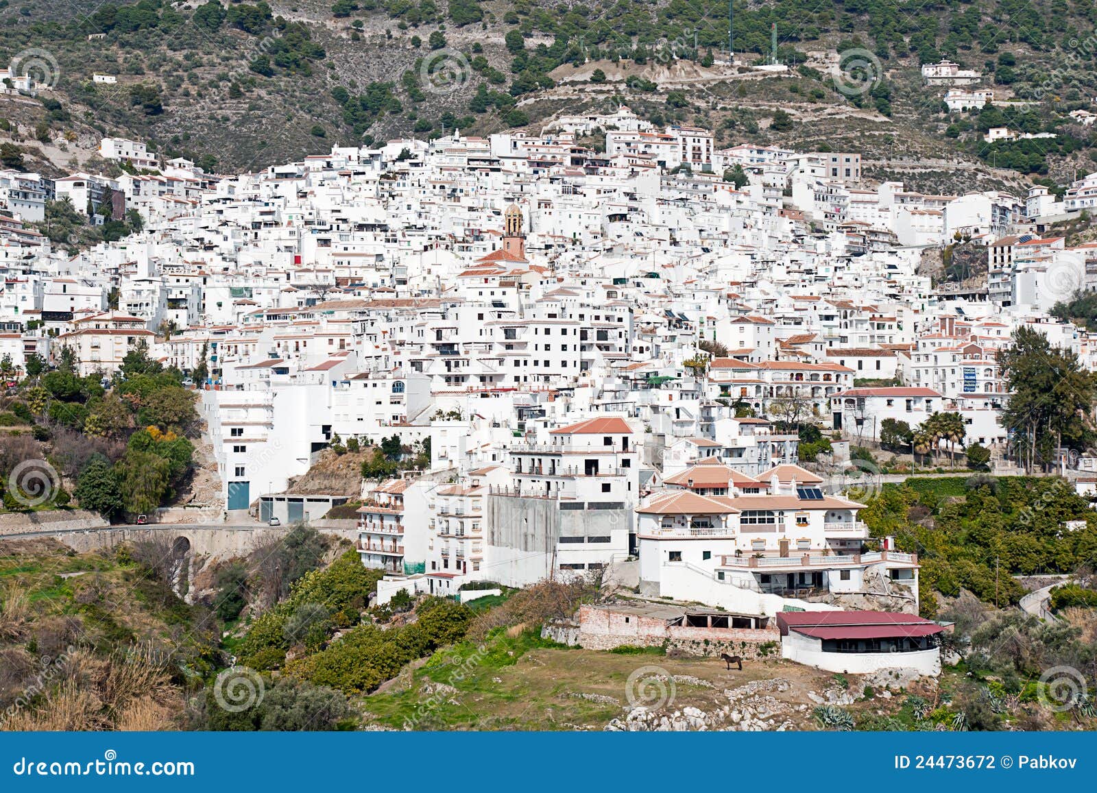 Competa photo stock. Image du vieux, côte, architecture - 24473672