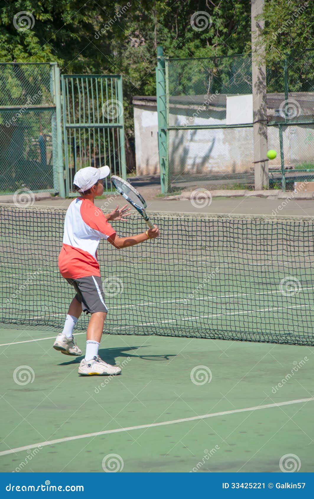 Competencia del tenis foto editorial. Imagen de verano - 33425221