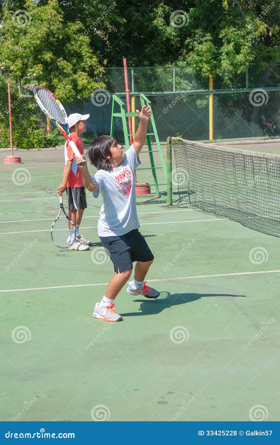 Competencia del tenis foto de archivo editorial. Imagen de feliz - 33425228