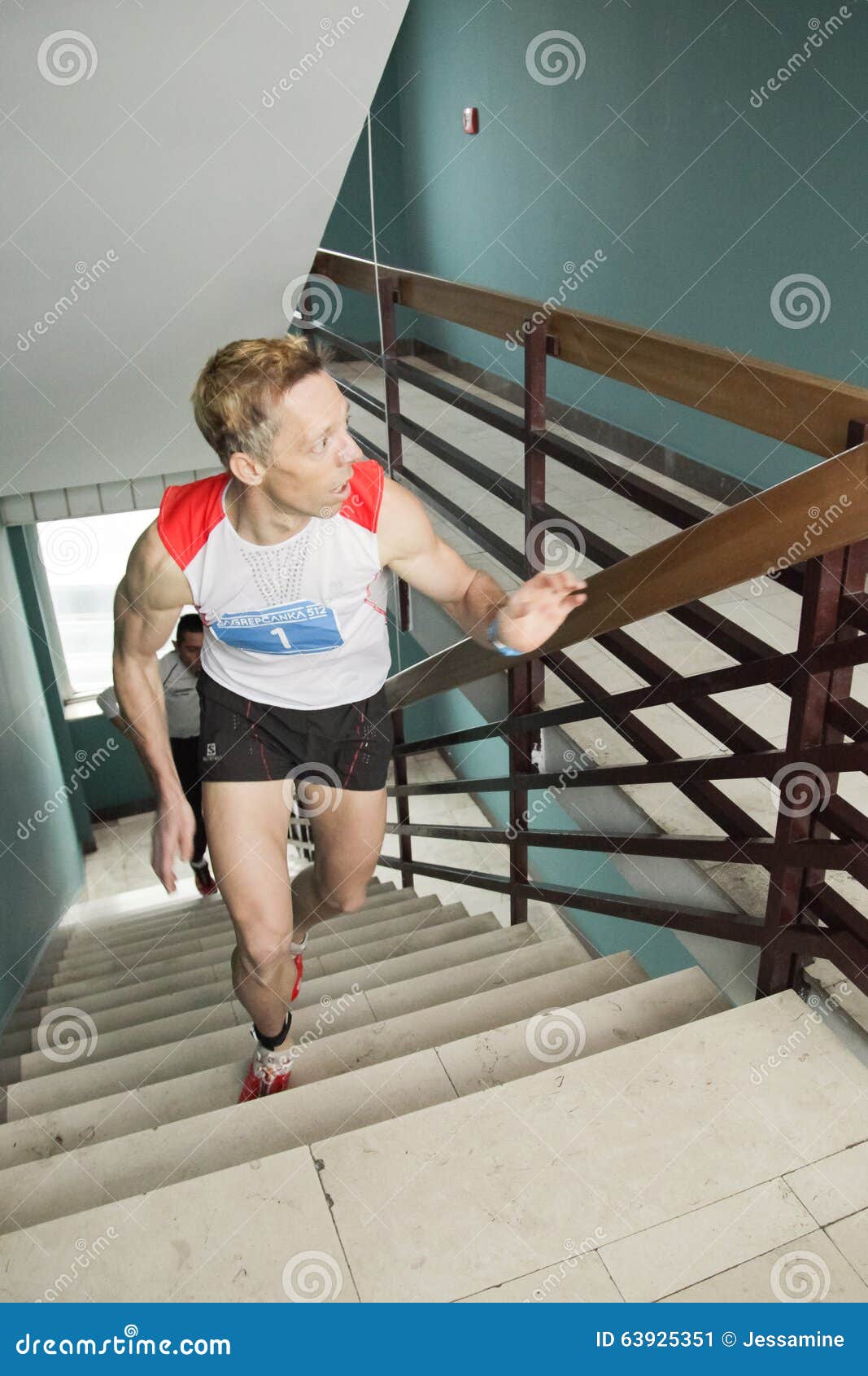 Competencia Zagrepcanka 512 De Towerrunning Foto editorial - Imagen de ...