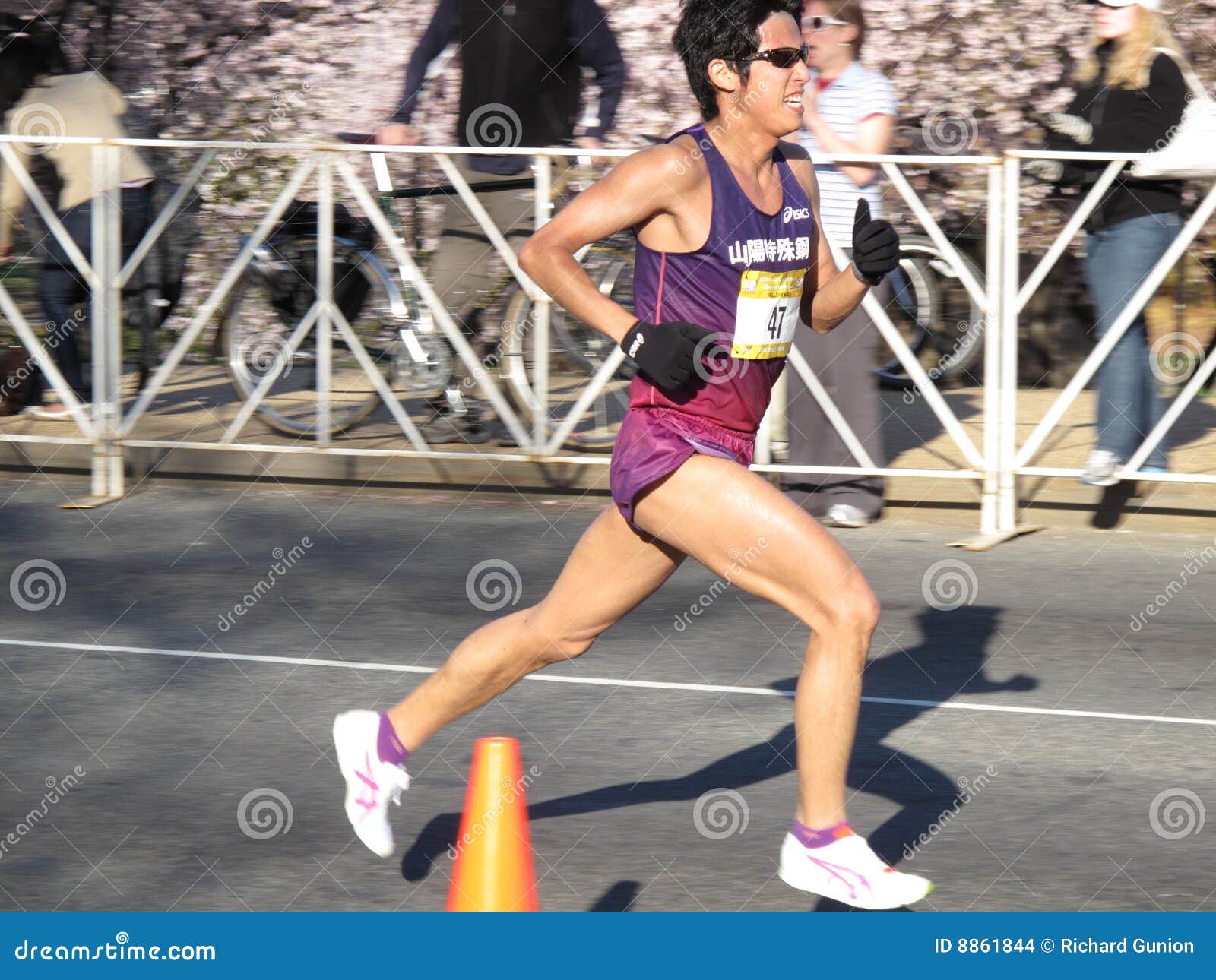 Competition Runner editorial stock image. Image of union - 8861844