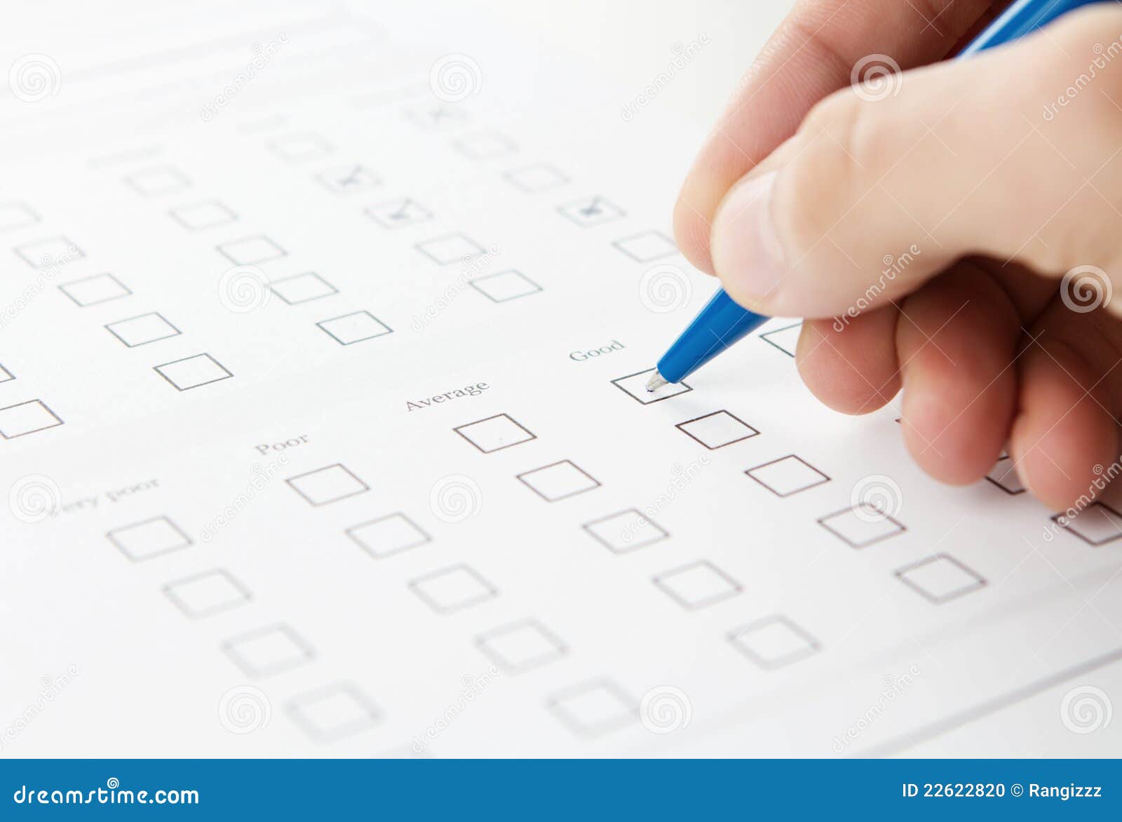 Compilazione Del Questionario Fotografia Stock - Immagine di lettera ...