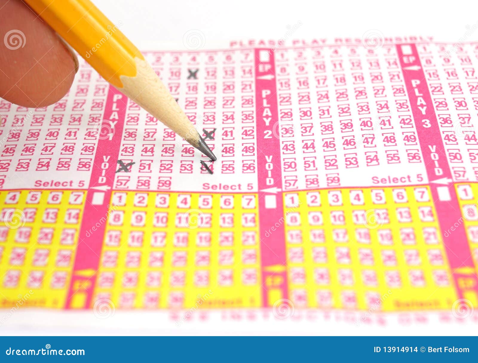 Completando Um Bilhete De Lotaria Foto de Stock - Imagem de jogo ...