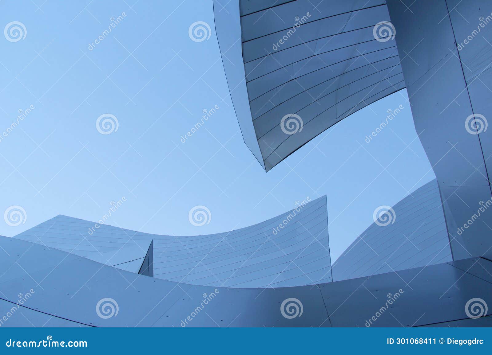 Complex Architecture, Reflective, Undulating Organic Forms Stock Image ...