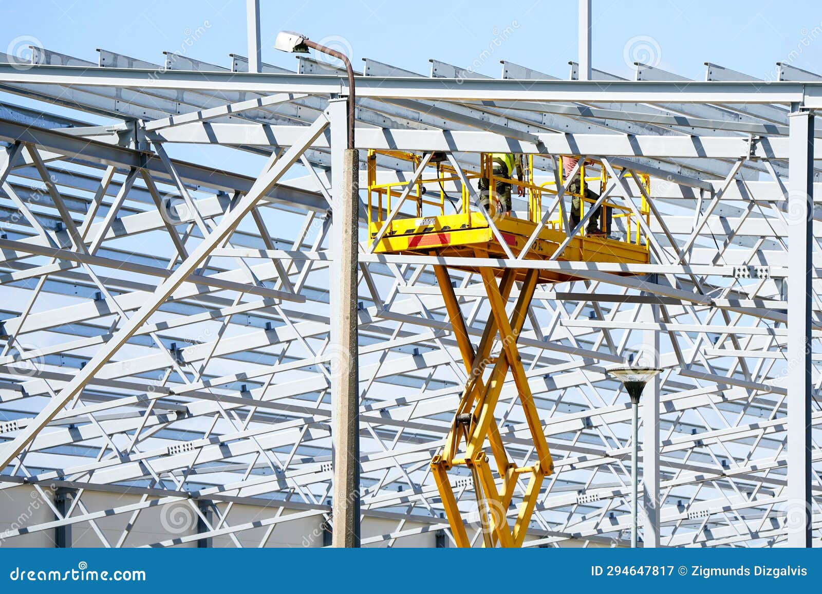 Complex Large Volume Steel Frame Structure Assembly Using Self ...