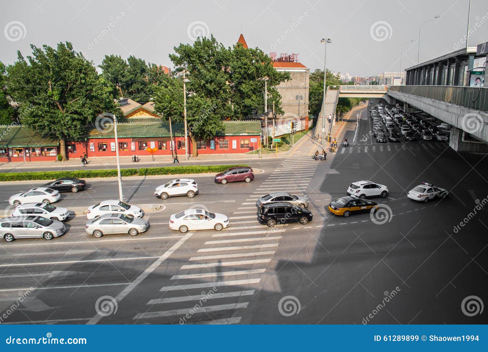 Complex Traffic Intersection Editorial Stock Image - Image of motor ...