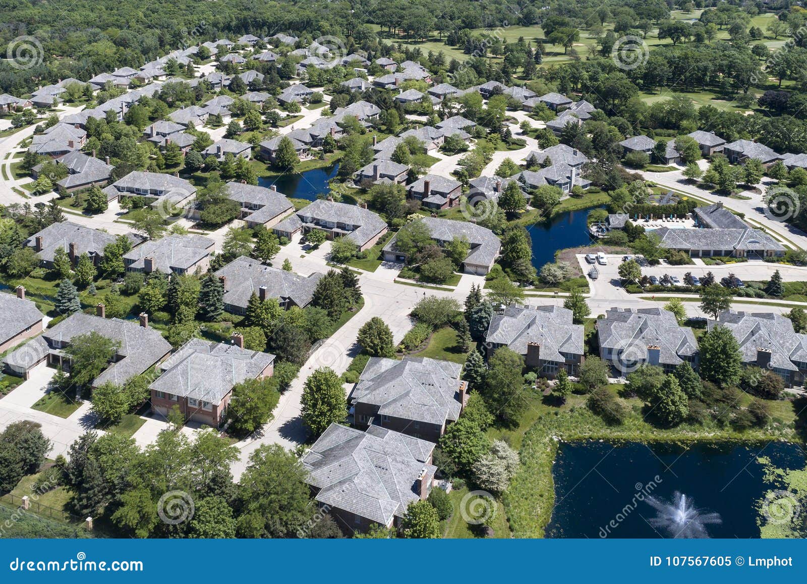 Complexe Aérien Suburbain De Maison Urbaine Image stock - Image du ...