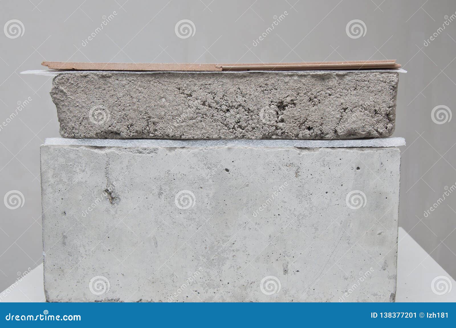 Componentes del piso imagen de archivo. Imagen de nuevo - 138377201