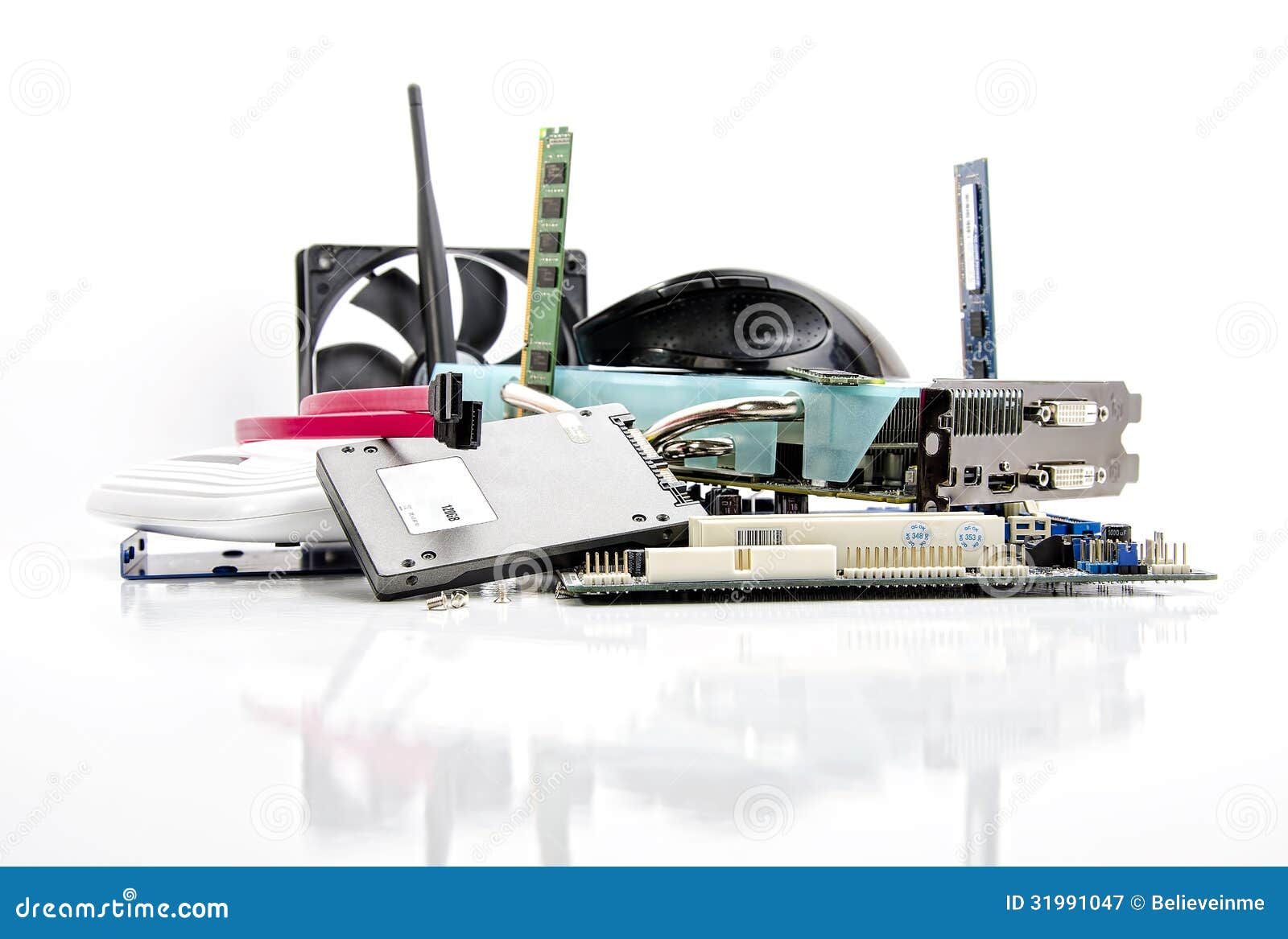 Componenti di computer immagine stock. Immagine di dati - 31991047