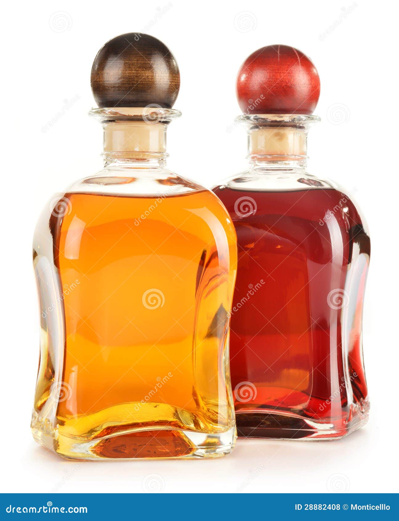 Composition Avec Des Bouteilles De Produits Alcooliques Assortis Photo ...