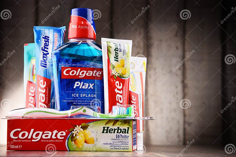 Composition Avec Des Produits De Colgate Image éditorial - Image du ...