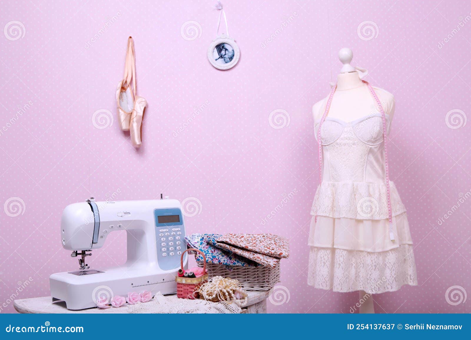Composition from a Sewing Machine. Mannequin, Flowers on a Retro Table ...