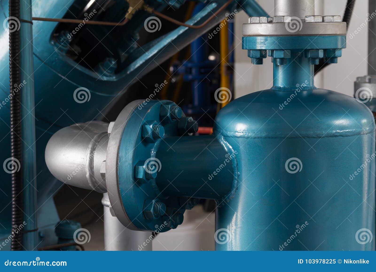 Compresor de aire grande imagen de archivo. Imagen de equipo - 103978225