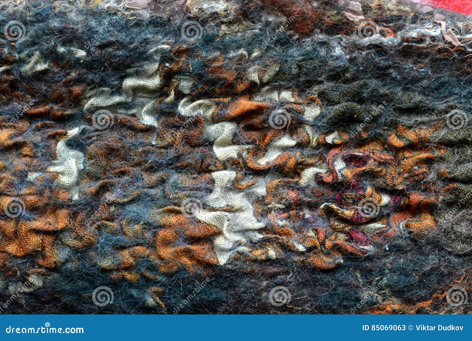 Compressed Multicolored Silk Embossed Structure with Matted Woolen ...