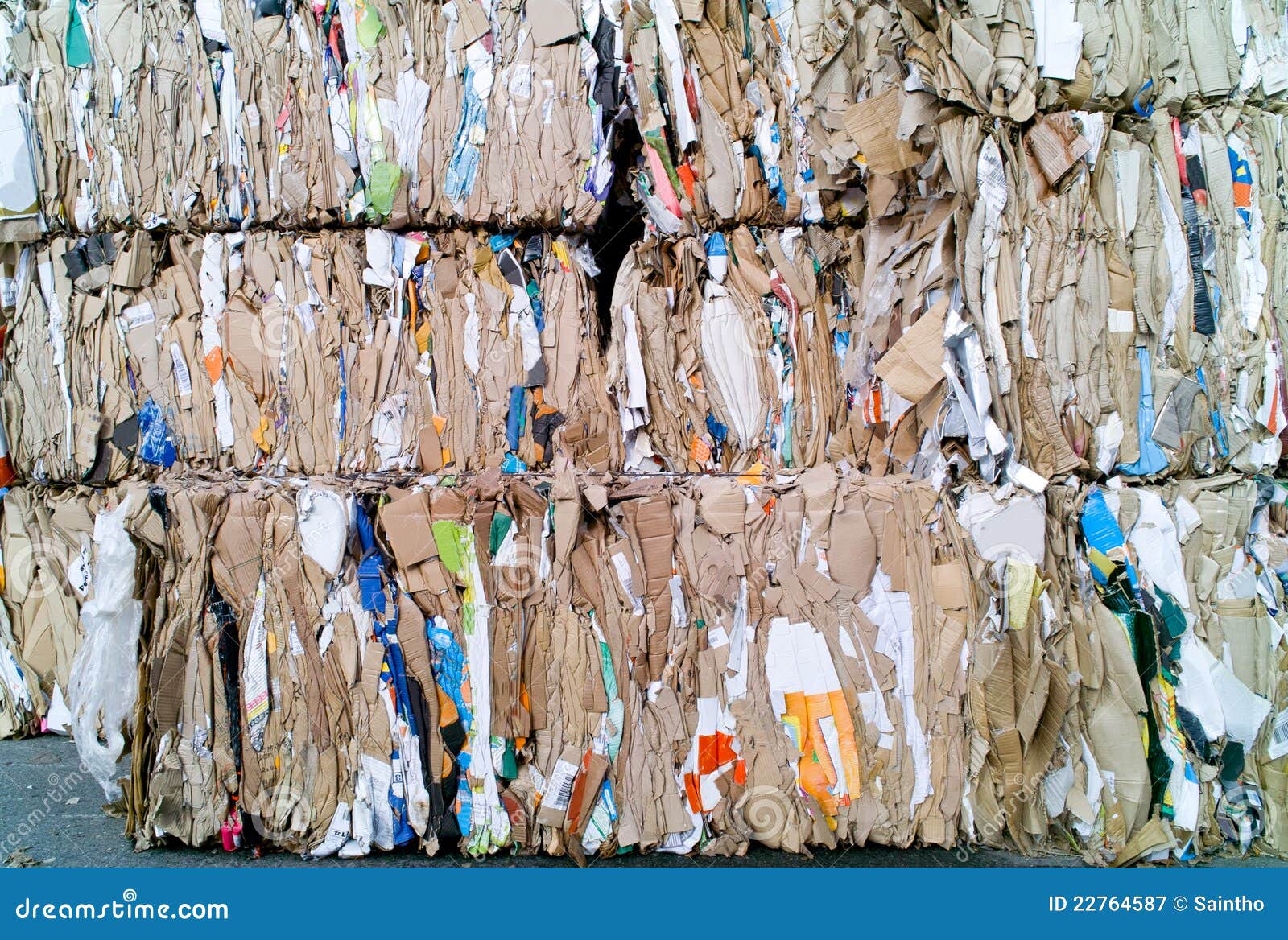 Compressed Paper and Cardboard Stock Image - Image of paper, heap: 22764587