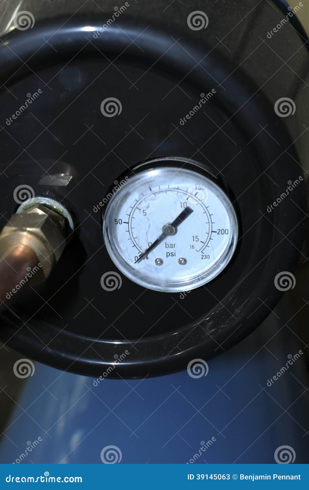 Compressor Gauge stock image. Image of valve, workshop - 39145063