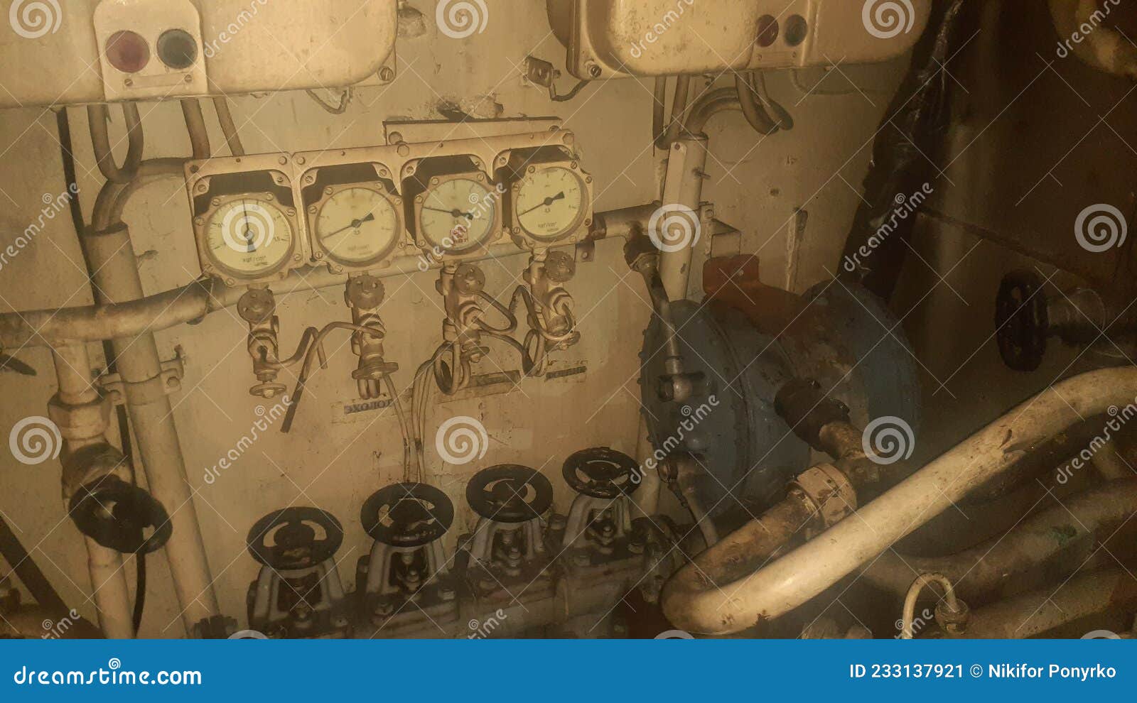 Compressor Unit Control Panel Stock Image - Image of unit, compressor ...