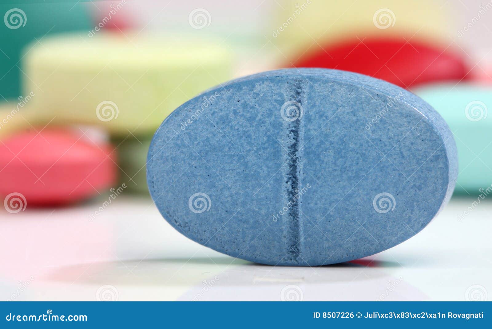 Comprimido Azul Da Medicina Foto de Stock - Imagem de medicina ...