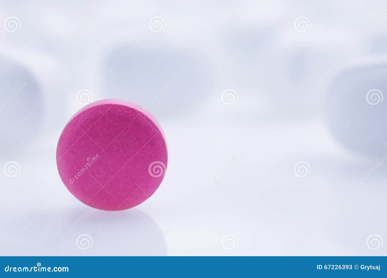 Comprimido Cor-de-rosa Da Medicina Imagem de Stock - Imagem de cuidado ...