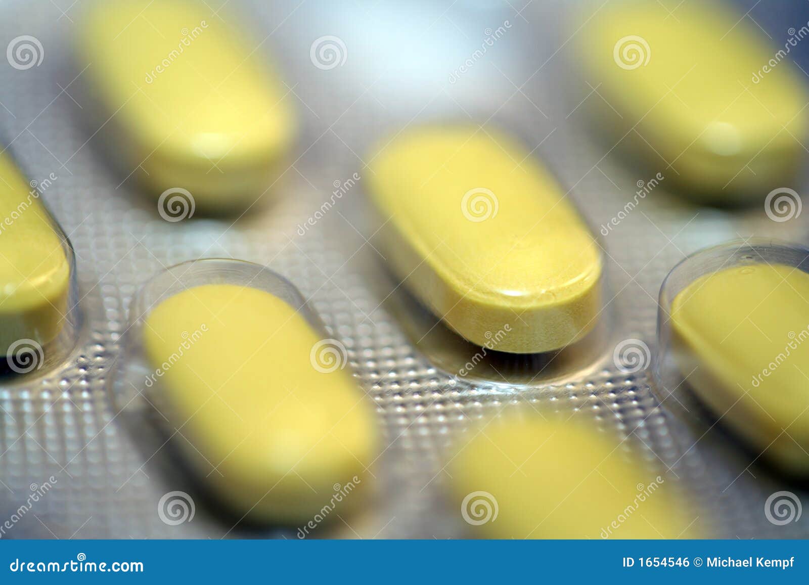 Comprimidos foto de stock. Imagem de medicina, pacote - 1654546