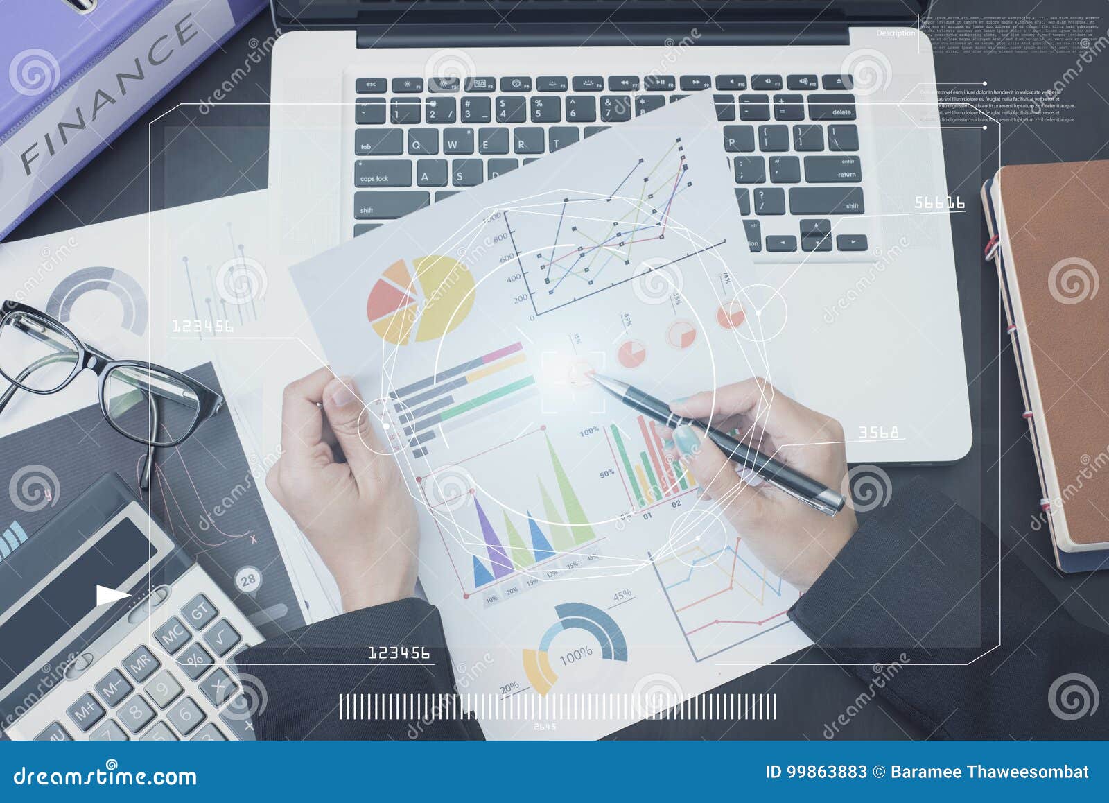 Comptable D'affaires Avec Le Graphique De Document Financier Et La Calculatrice Image stock ...