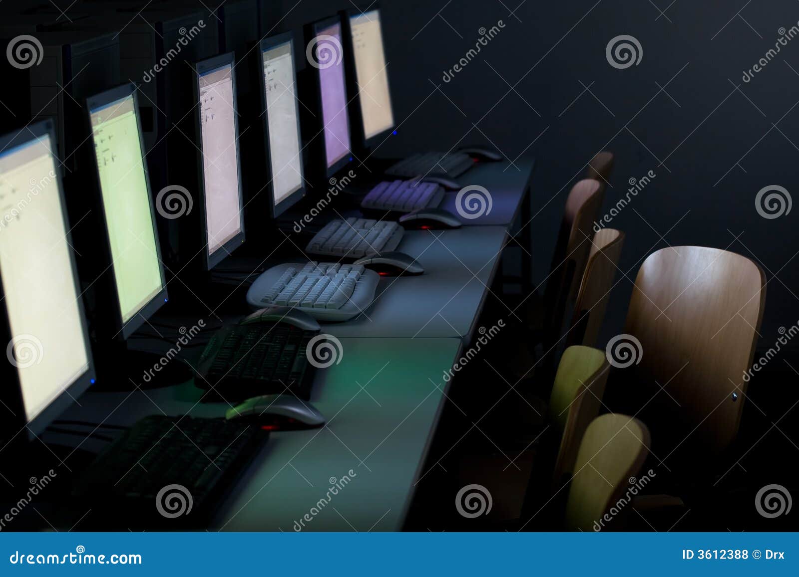 2,134 Computer Classroom Computers Stock Photos - Free & Royalty-Free ...