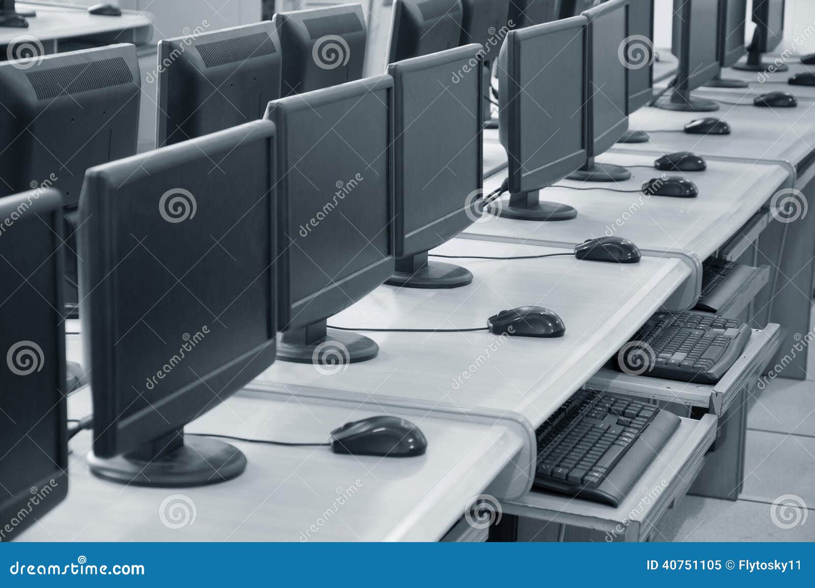 Computer classroom stock image. Image of laboratory, classmates - 40751105