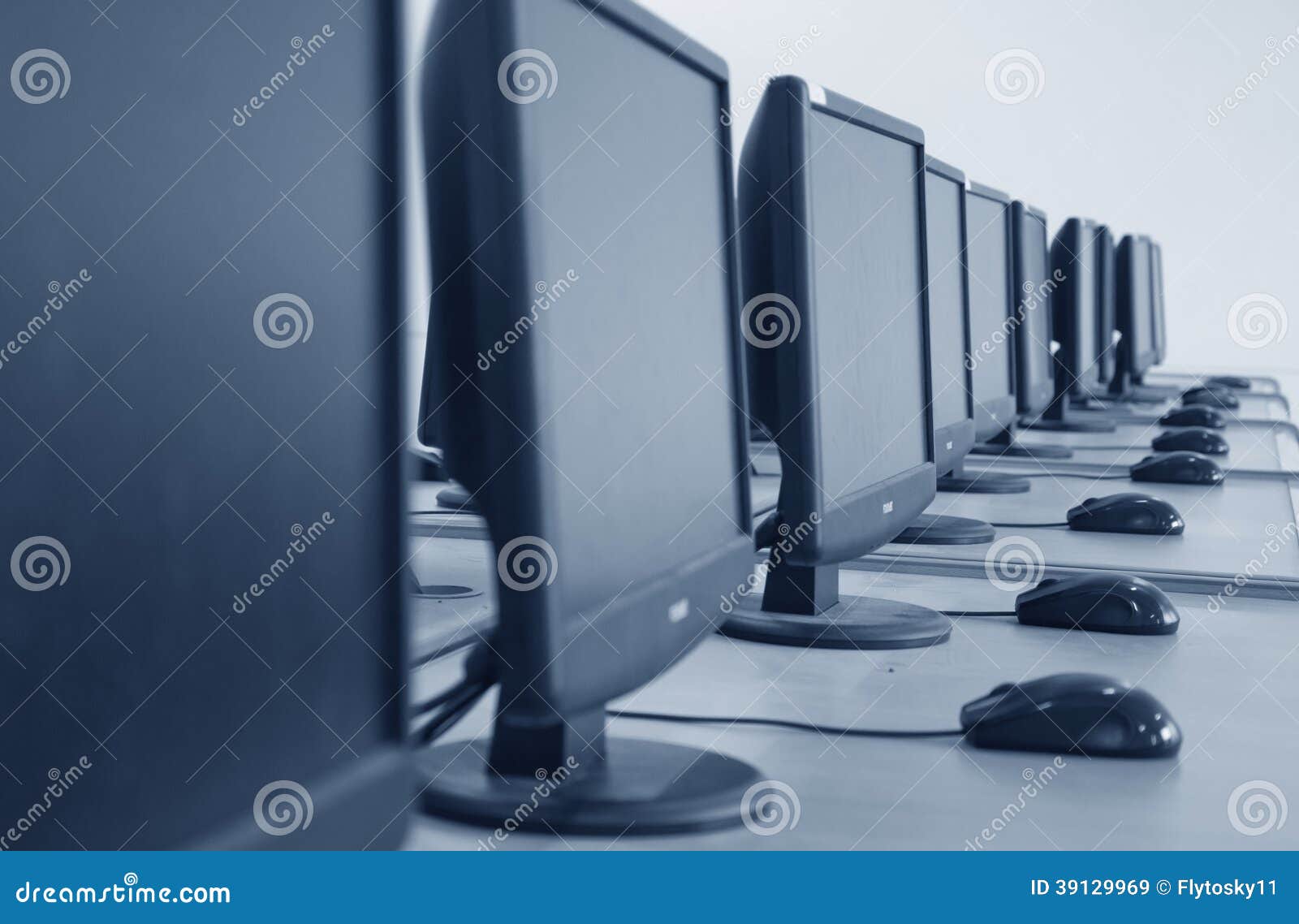 Computer classroom stock image. Image of business, blue - 39129969