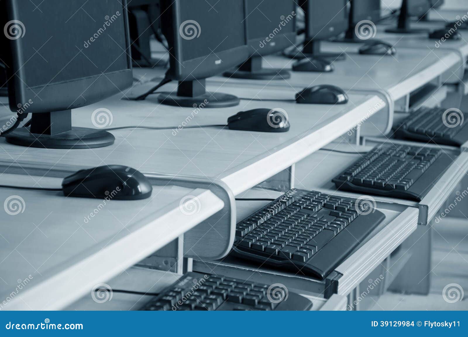 Computer classroom stock photo. Image of business, class - 39129984