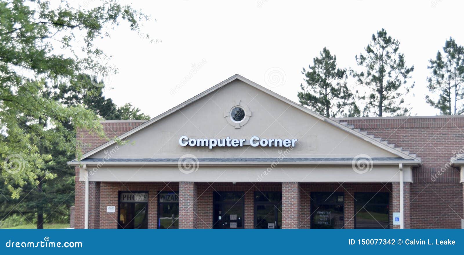 Computer Corner Front View, Cordova, Tennessee Editorial Photography ...