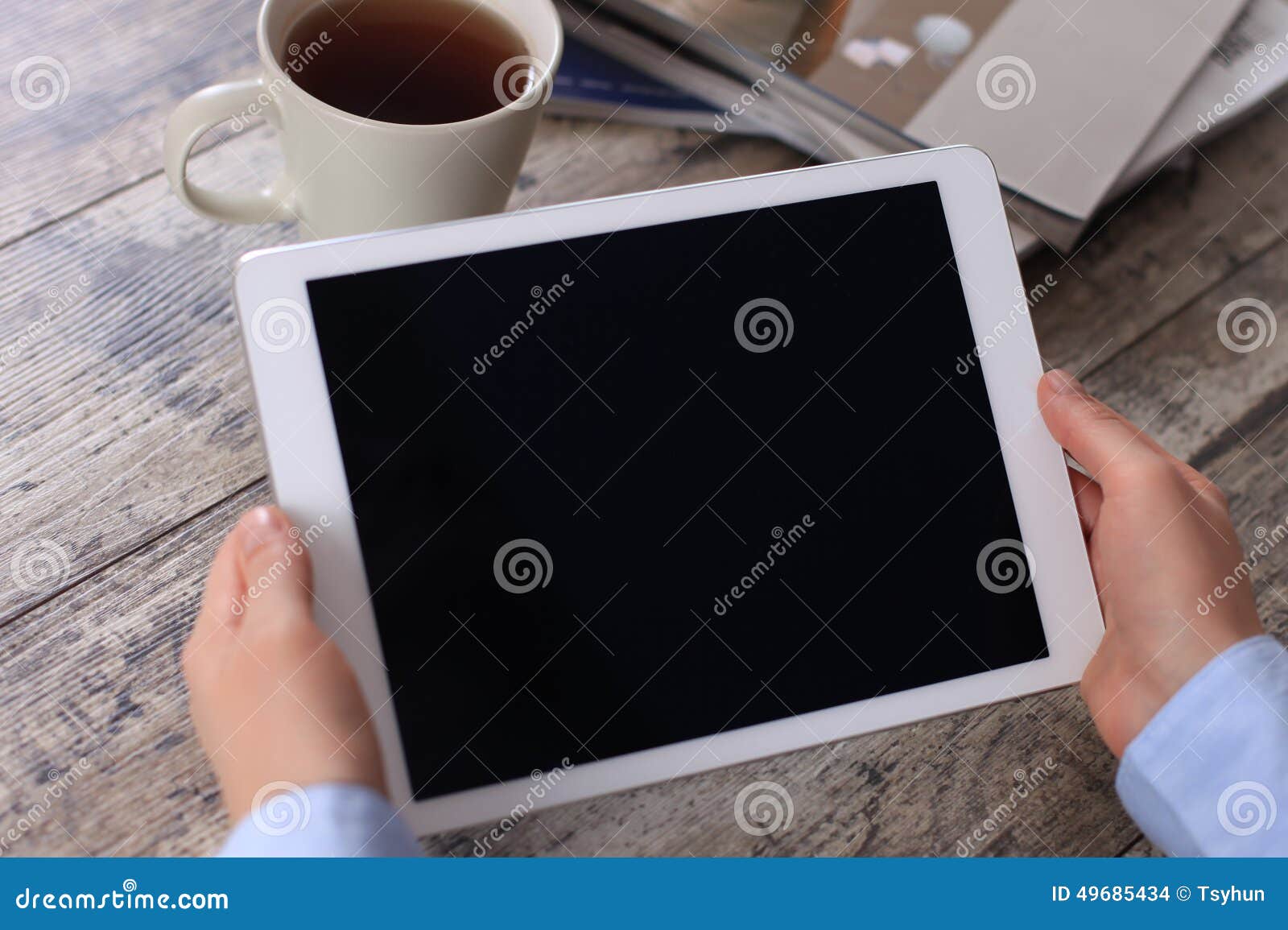 Computer Della Compressa Di Digital Con Lo Schermo Isolato Fotografia ...