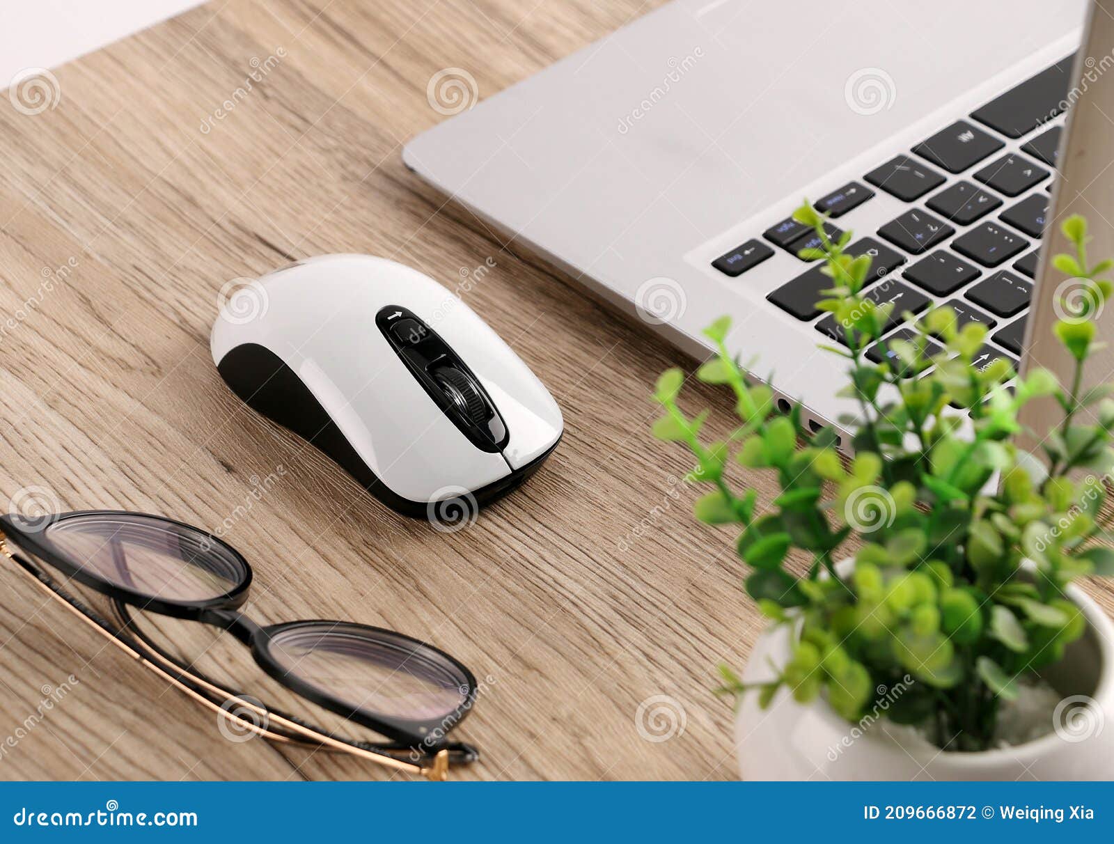 Computer Desktop with White Keyboard and Mouse on Working Desk Stock ...