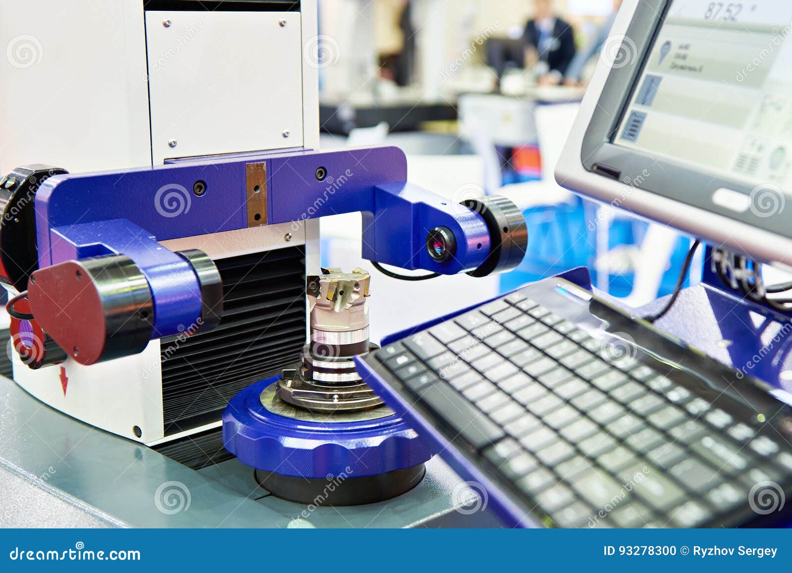 CNC Machining Tool Setting Center Bar After Cutting Metal Milling ...